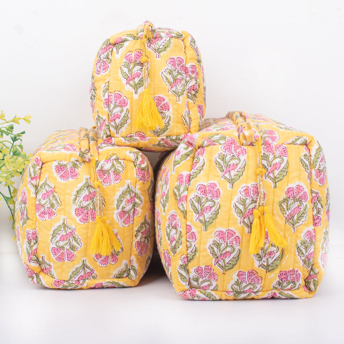 Buy Handmade Block Printed Makeup Bags Online at Best Price – CraftJaipur